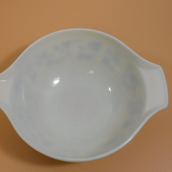 Accessories | Pyrex Gooseberry Cinderella Yellow Black 444 4qt | Poshmark